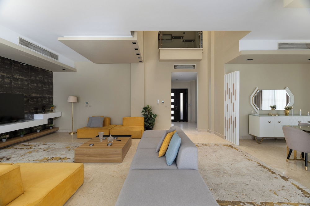 Villa With Private Pool In Beverly Hills - Egypt
