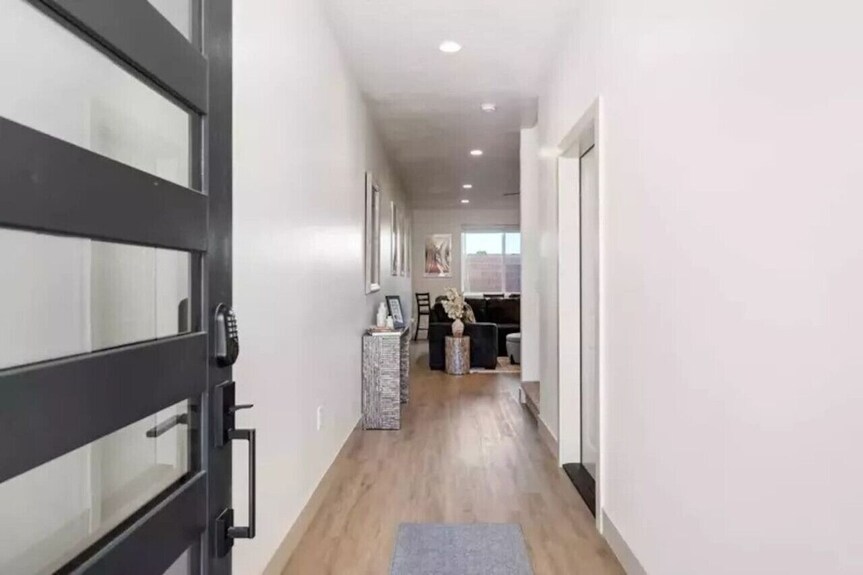 Fore & Explore | 2 Homes, Sleeps 20 + Pool & E-scooters! - St. George