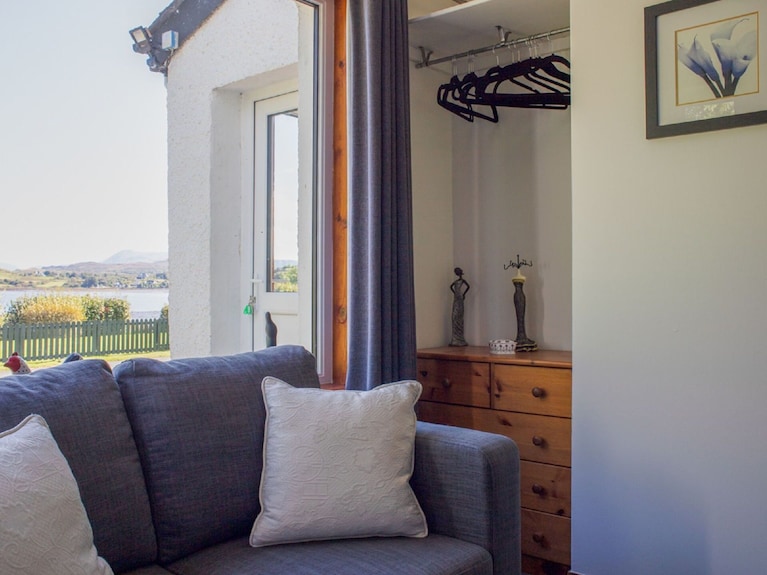 Estupenda Casa De Vacaciones Privada Para 6 Personas Con Wifi, Tv Y Patio - Portree