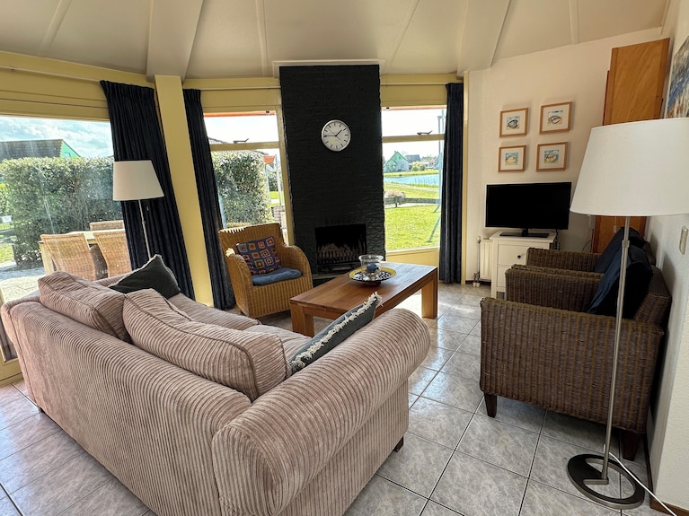 2 Bedroom Accommodation In Julianadorp Aan Zee - Texel