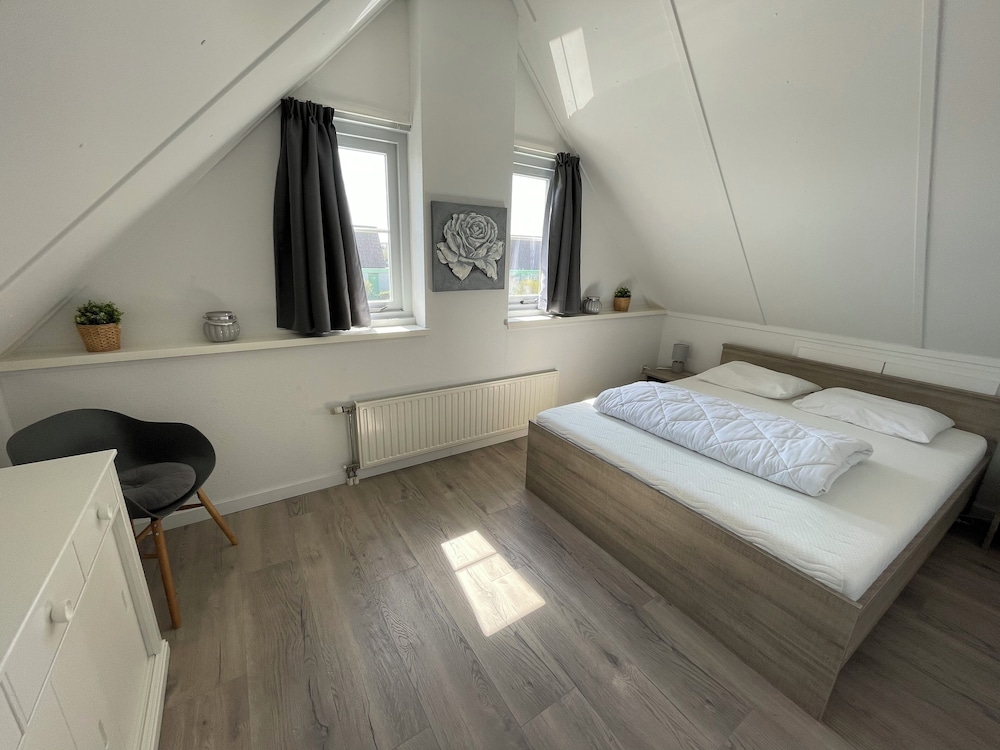 3 Slaapkamer Accommodatie In Julianadorp Aan Zee - Den Helder