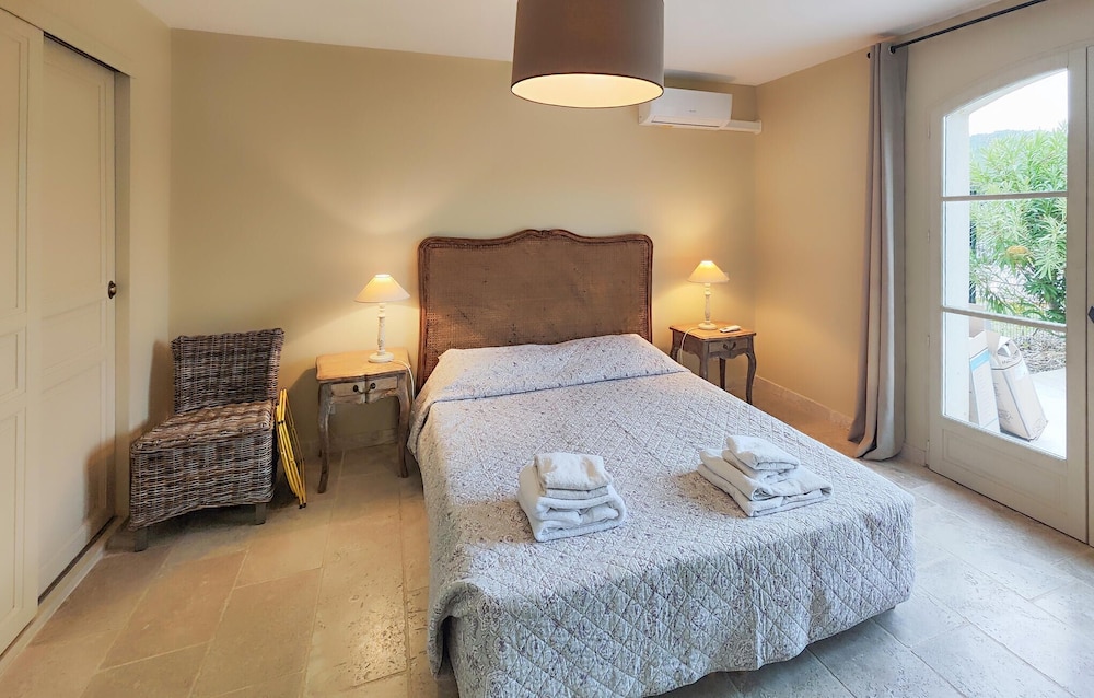 Nice Home In Saint-laurent-de-la-ca - Lagrasse