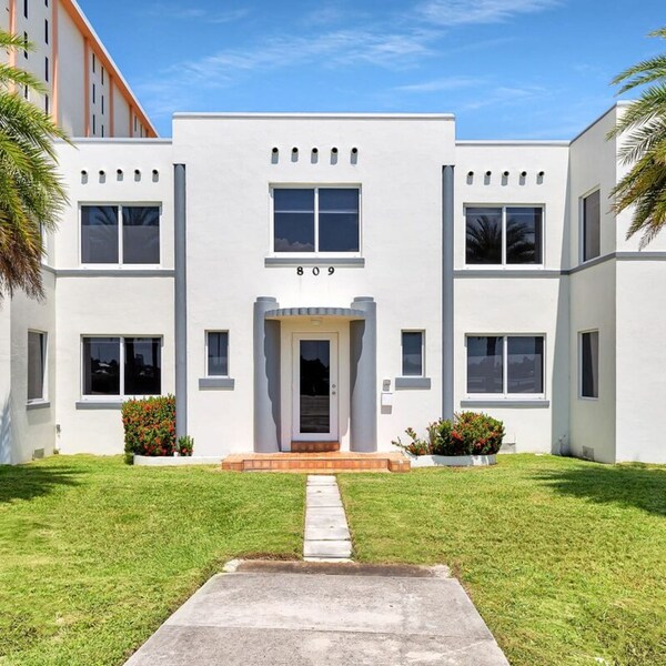 Free Parking Bay View Pool Step To Beach - Hollywood Beach, Hollywood