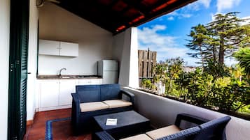 Minibar, cofre no quarto, Wi-fi grátis