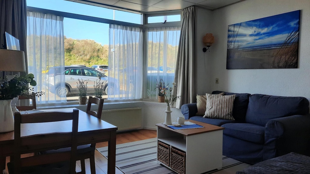 1 Bedroom Accommodation In Egmond Aan Zee - Egmond aan Zee