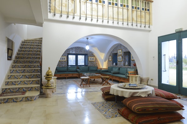 Dar Chennoufi - Tunisia