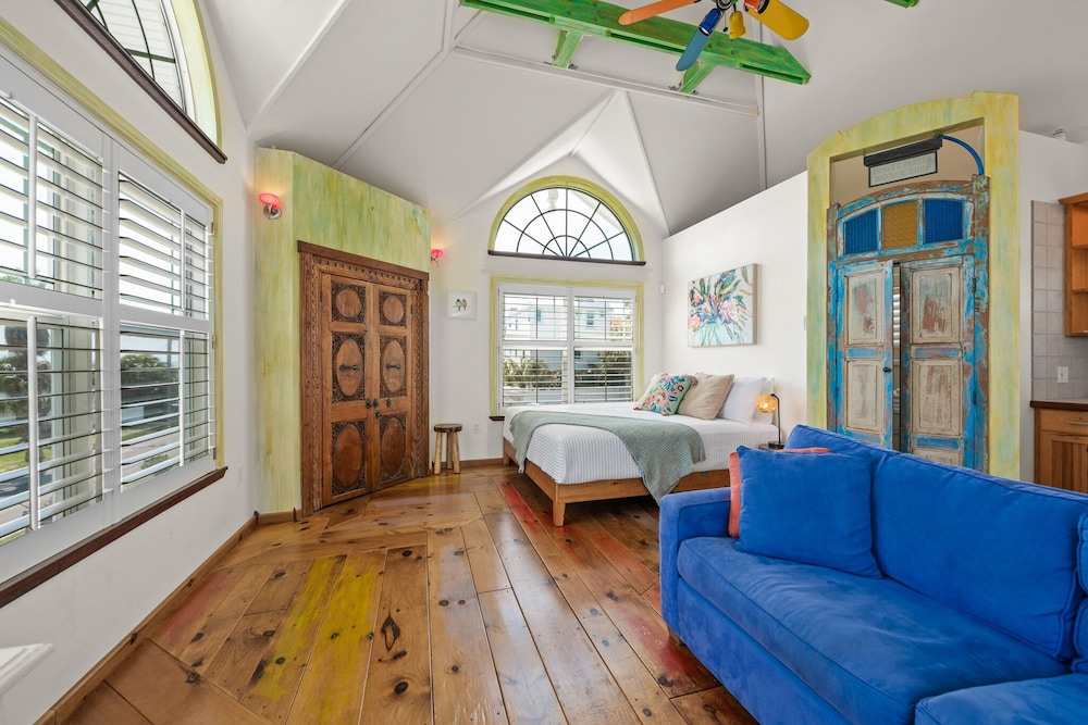 Beautiful Bayfront home with Pool and Dock! - Bradenton Beach | Vrbo