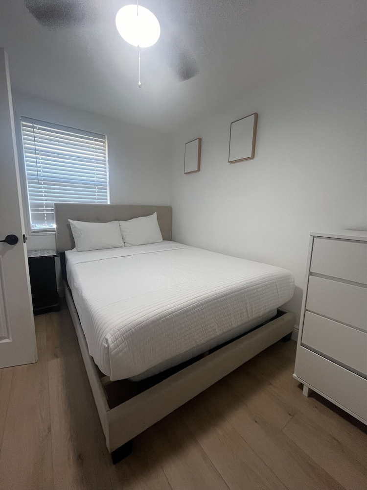 Modern 2b/2b Villa By Disney - Clermont, FL
