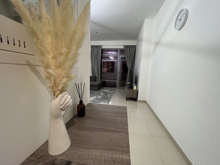 Cozy Apartment, Alzahia Mall - Sharjah