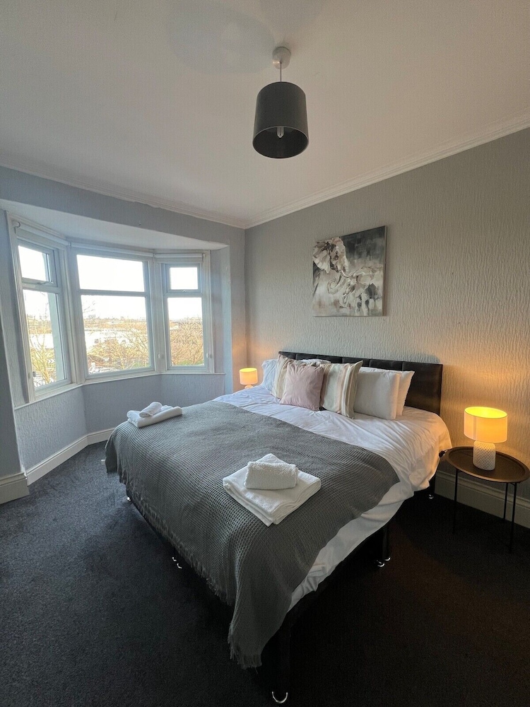 Comfortable And Spacious Home. Free Parking. - Gateshead