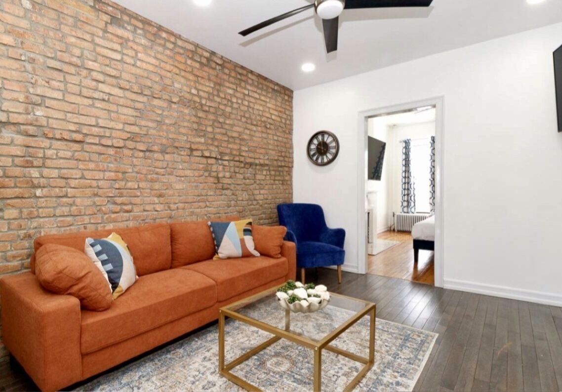 Newly Renovated Apartment - New York City