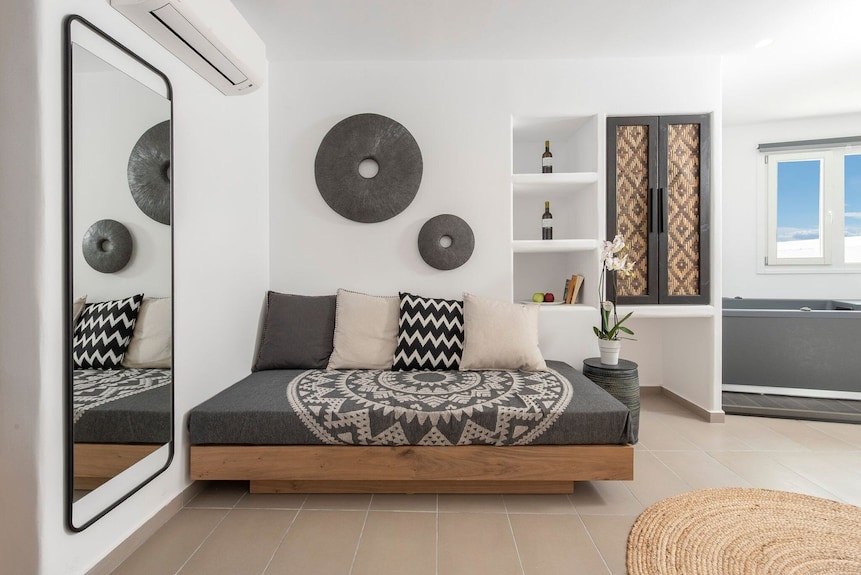 Luxurious Mykonos Villas | Suite Plaza | Breathtaking Aegean Sea Views - Mykonos