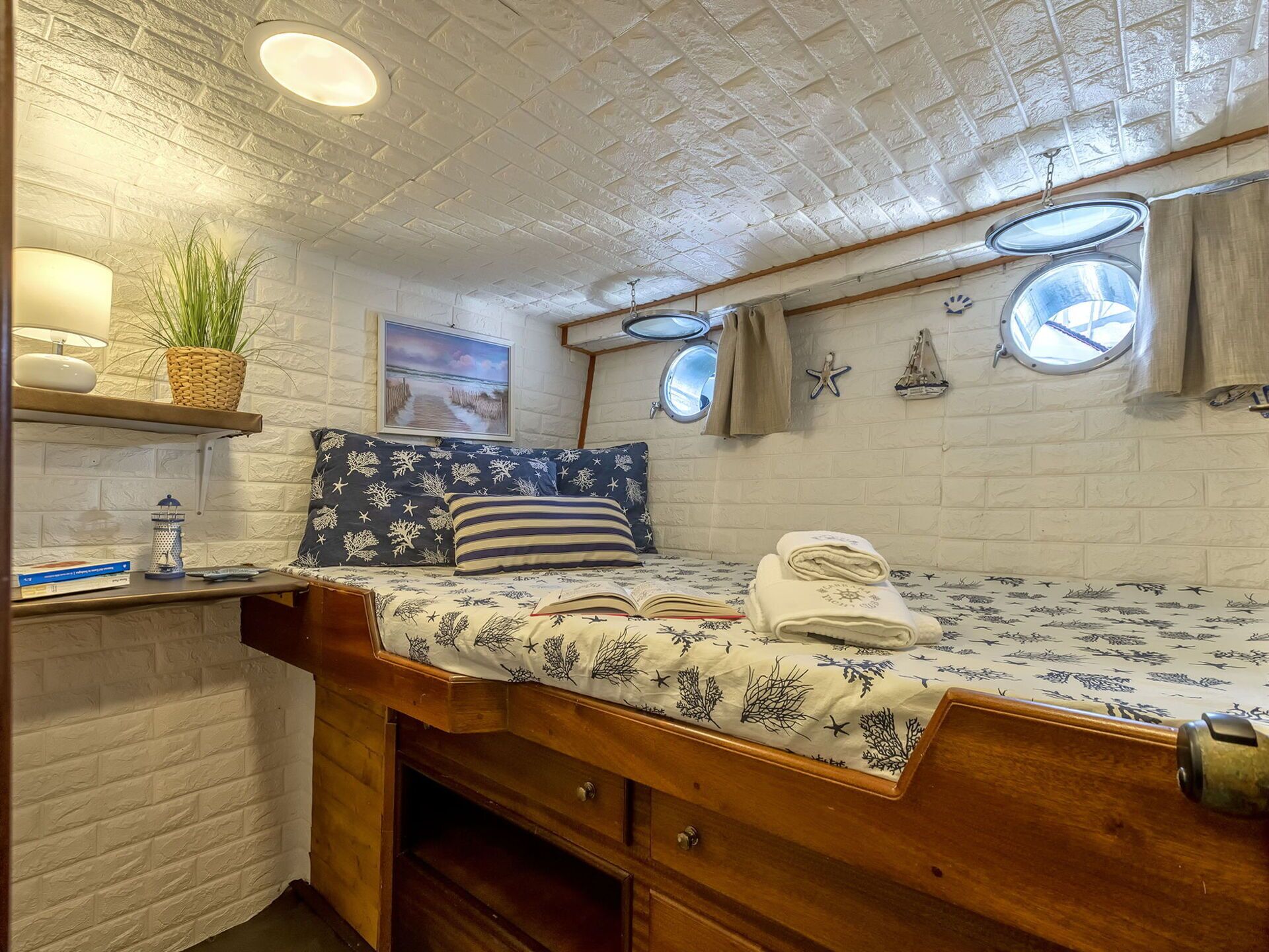 Wunderbares Alleinstehendes Ferienhaus Für 12 Leute Mit  W-lan, Klimaanlage Und Tv - Alghero