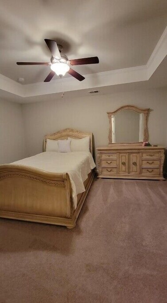 3-bedroom Executive Rental Just 19 Minutes From River Street - Savannah