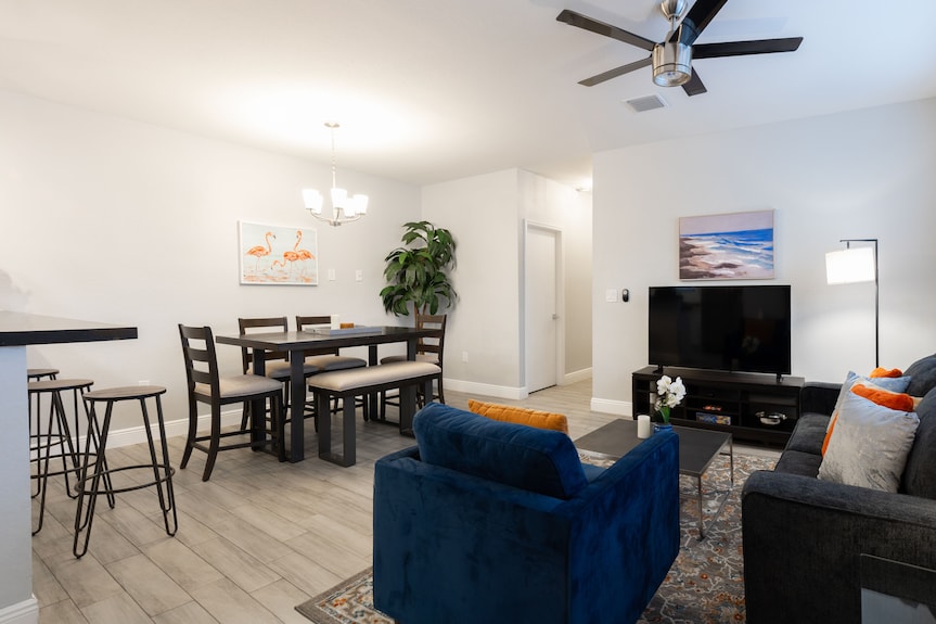 Modern And Charming Duplex House In Fort Lauderdale - Fort Lauderdale, FL