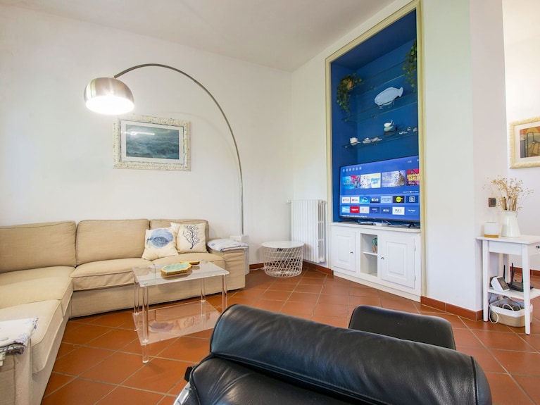 Beautiful Private Villa For 6 Guests With A/c, Wifi, Hot Tub, Tv, Terrace And Pets Allowed - Livorno