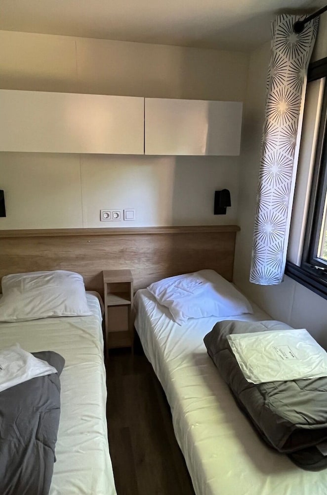 Bonito Apartamento En Villa Con Piscina, Wifi, A/c, Tv, Terraza, Mascotas Permitida Y Aparcamiento - Alès