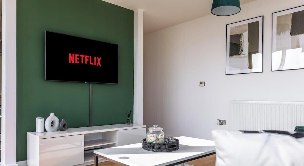 Breathtaking Views, Central Mk & Free Parking! - Milton Keynes