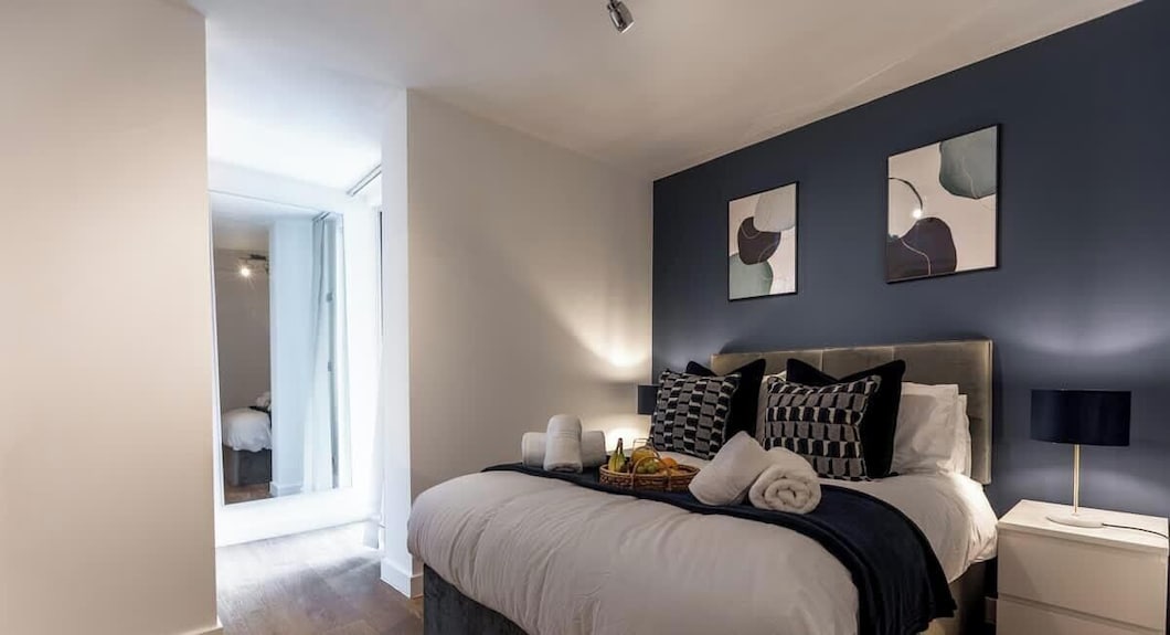 Central Mk Apartment With Gated Parking & Fast Wi-fi - オックスフォードシャー