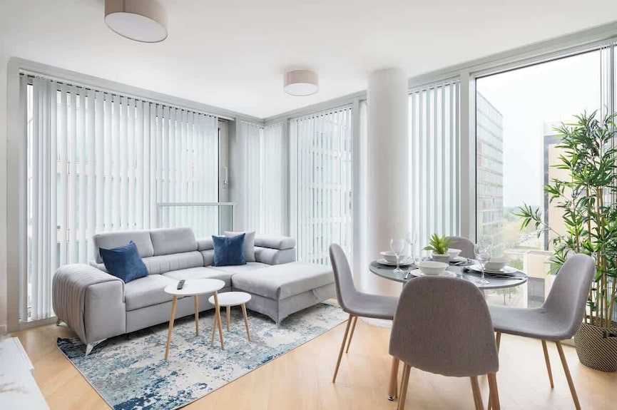 2br| Free Parking | Walk To Shops, Centre & Xscape - Stadium MK