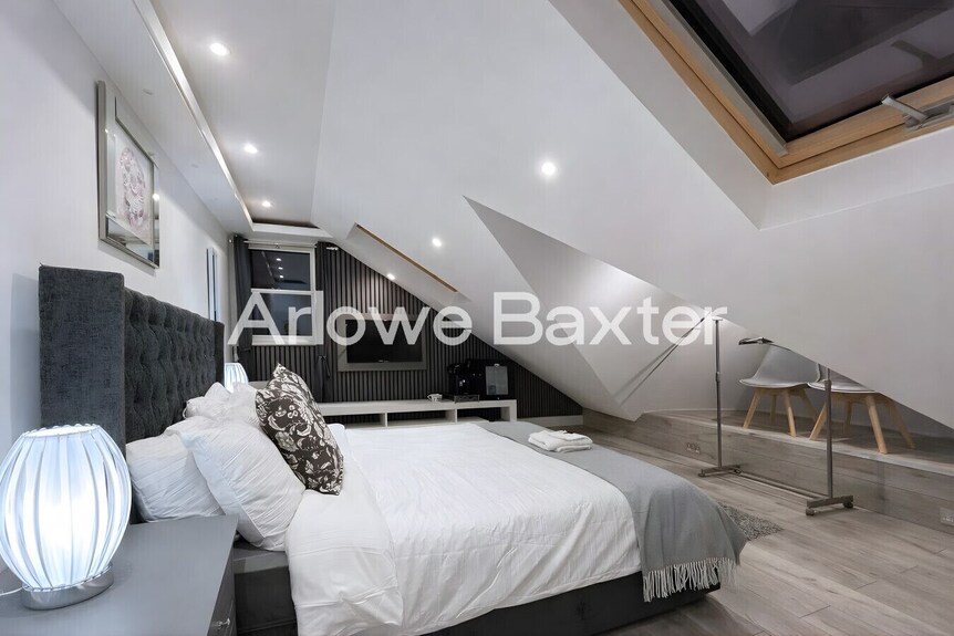 Hackney Suites - Double Room (L2) - Greenwich