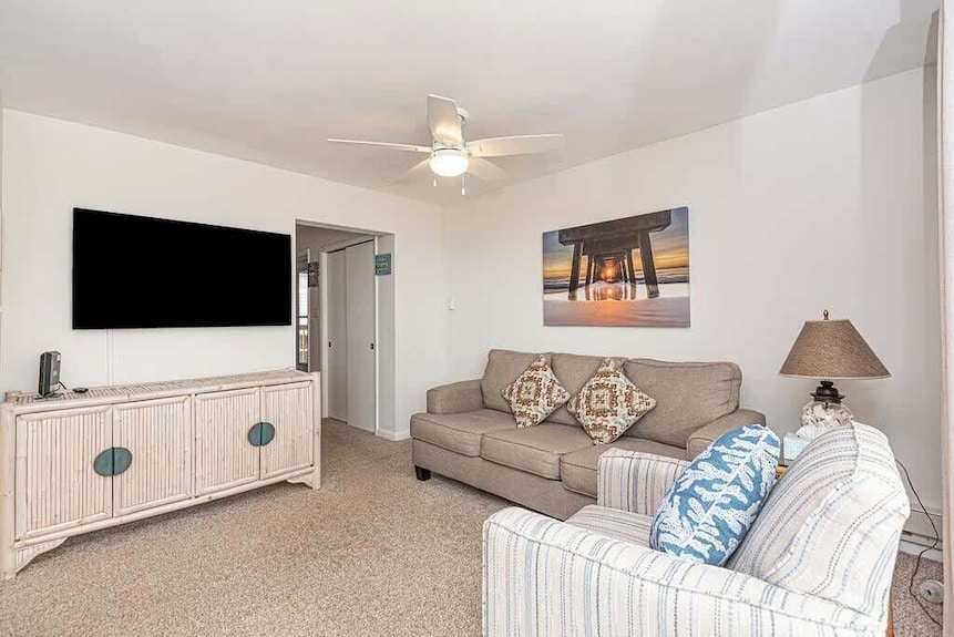 Condo By The Ocean W/private Balcony - Fenwick Island, DE