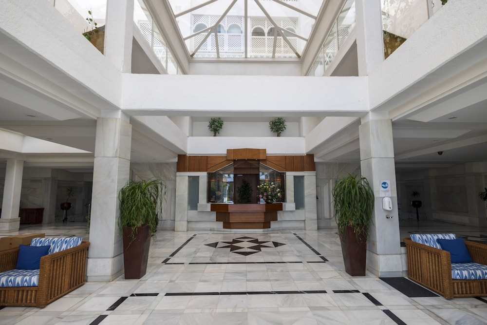 Beachfront Apartment Puerto Banus Marbella - Marbella