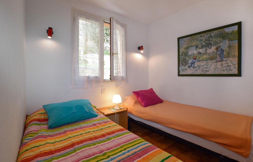 Gemütliches Haus Mit 2 Schlafzimmern In. - Ajaccio