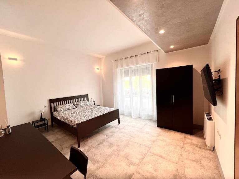 1 Bedroom Apartment In Arezzo - Arezzo