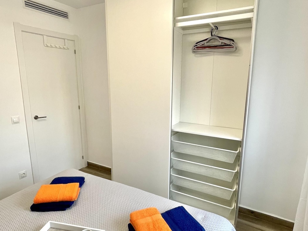 Apartbeach Las Palmeras Climatizado Junto Playa - La Pineda