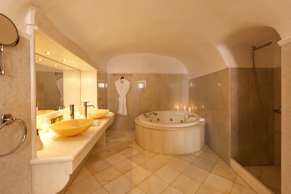 Artemis Villas - Santorini