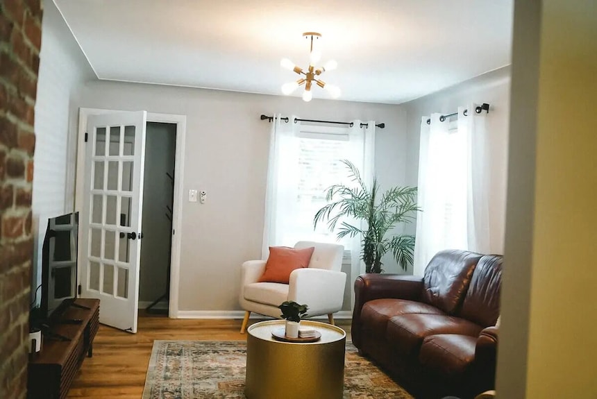 Mid-century Modern Elegance - Royal Oak, MI