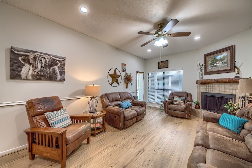 Cw B201 Camp Warnecke Estates B201 3 Bedroom Condo By Redawning - Wolfpack, New Braunfels