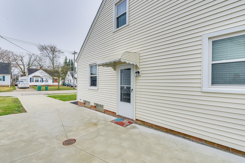 'The Maple Tree' Home: 14 Mi To Downtown Cleveland - Shaker Heights, OH