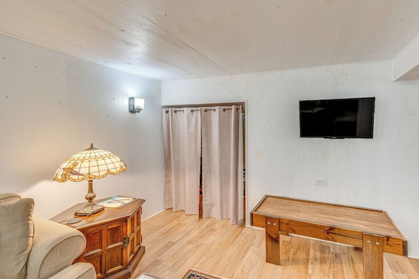 Family-friendly Lake Waubesa Home: Boat + Swim! - Madison, WI