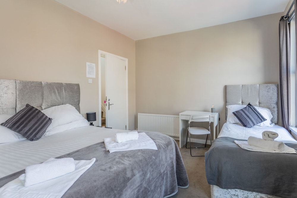Victorian Town House 15 Minutes To City Center On Foot - Belfast
