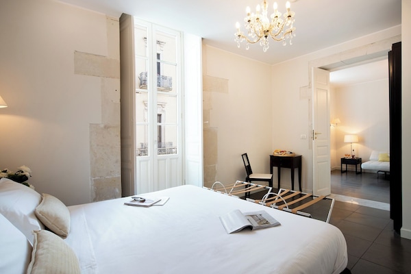 Suite | Quartos insonorizados, Wi-fi grátis