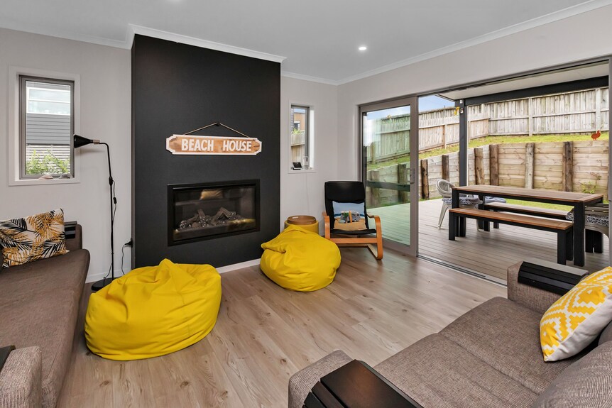 Seaside Escape - Ruakaka Holiday Home - Waipu