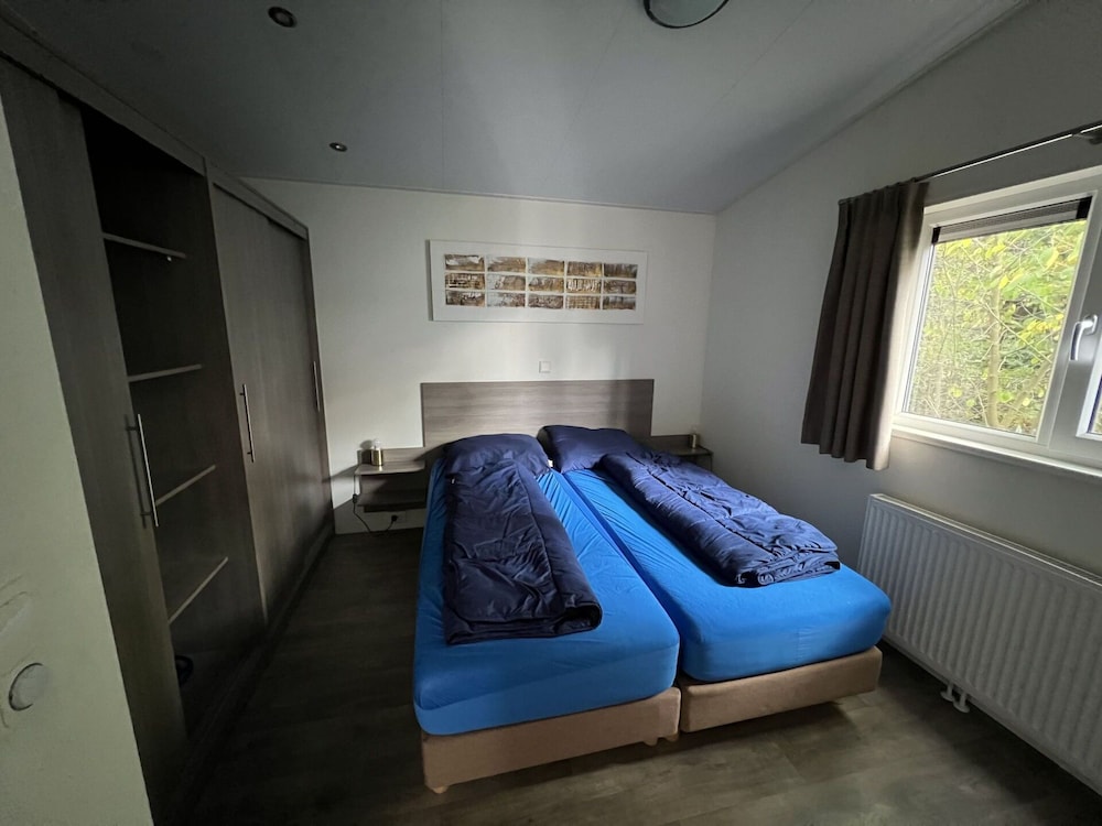 Maravillosa Casa De Vacaciones Privada Para 6 Personas Con Wifi, Tv, Terraza Y Aparcamiento - Hellevoetsluis