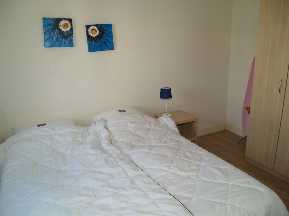 Merveilleuse Maison De Vacances Privée Pour 4 Personnes Avec Wifi, Piscine, Tv, Terrasse Et Parking - Meppel