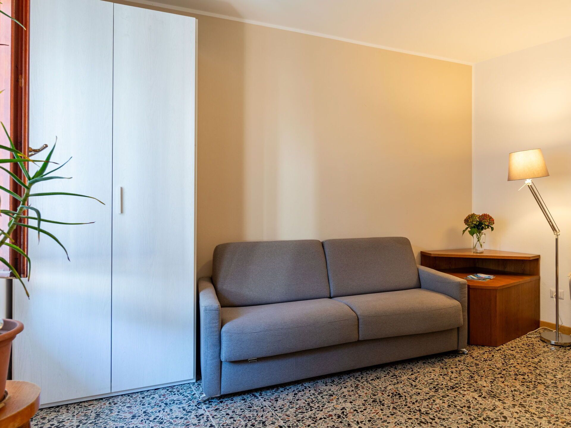 Wunderbares Alleinstehendes Ferienhaus Für 6 Leute Mit  W-lan, Tv, Balkon Und Haustiere Erlaubt - Domaso