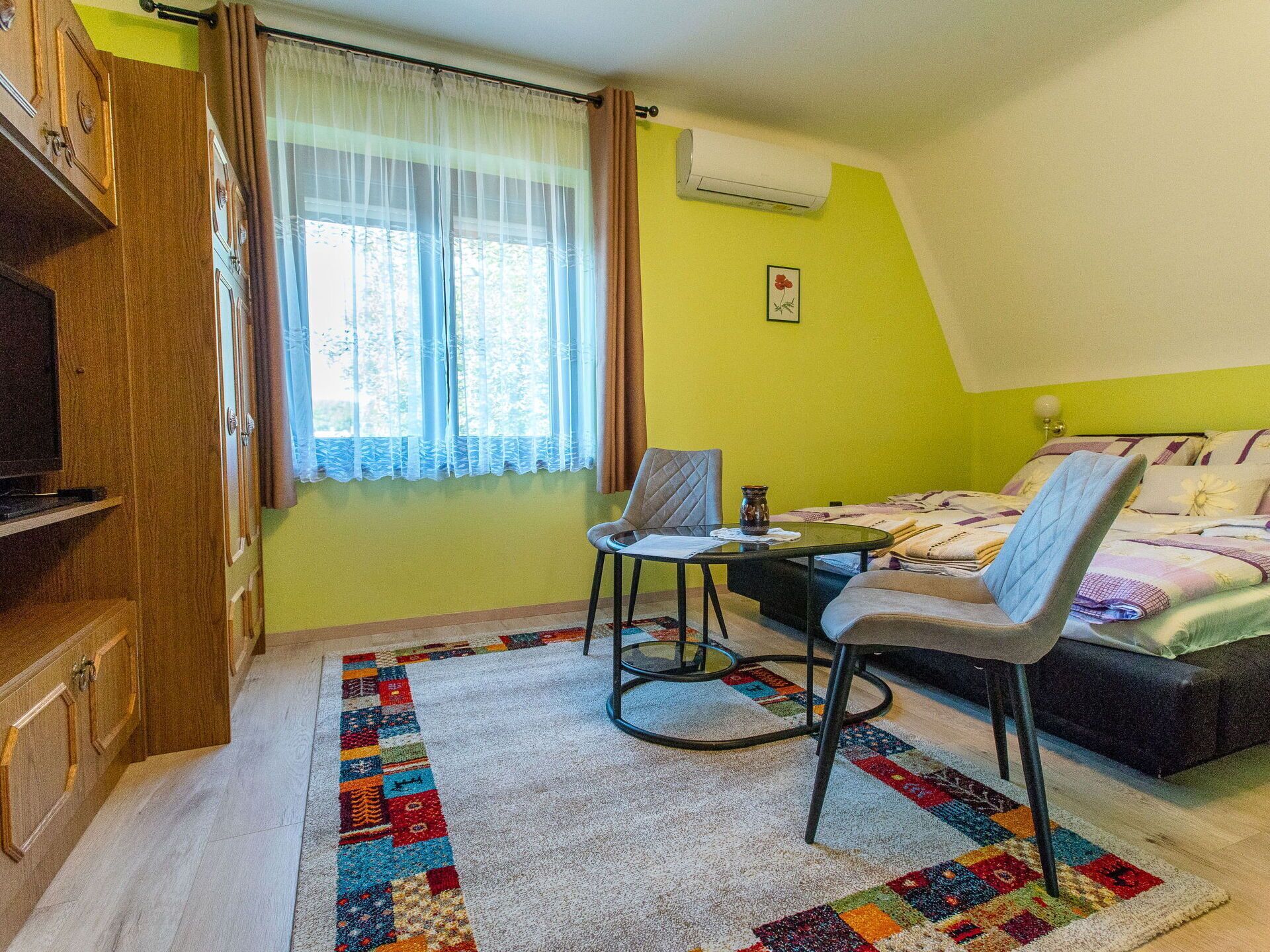 Gezellig Appartement Voor 10 Personen Met Privé Zwembad, Wifi, Airco, Tv En Balkon - Balatonmeer