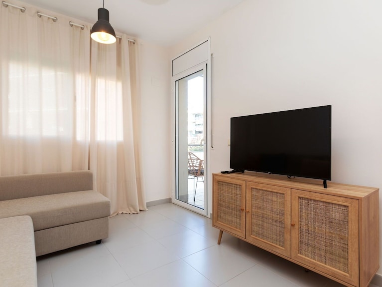 Confortable Appartement Pour 4 Personnes Avec Wifi, Piscine, Climatisation, Tv Et Terrasse - Lloret de Mar