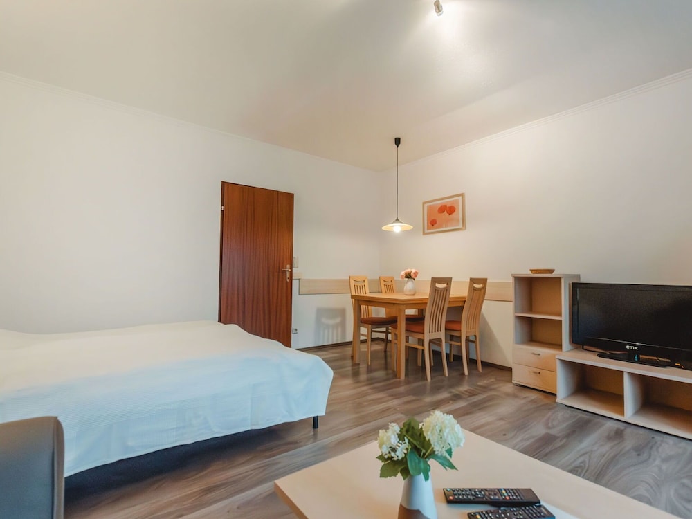 Nice Apartment For 3 People With Wifi, Tv, Balcony, Pets Allowed And Parking - Bad Gastein