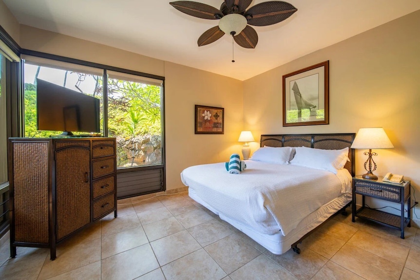 Beachfront Luxury: Kapalua Villas W/ Ocean Views | 1 King Bed | Near Kapalua Bay - Maui, HI