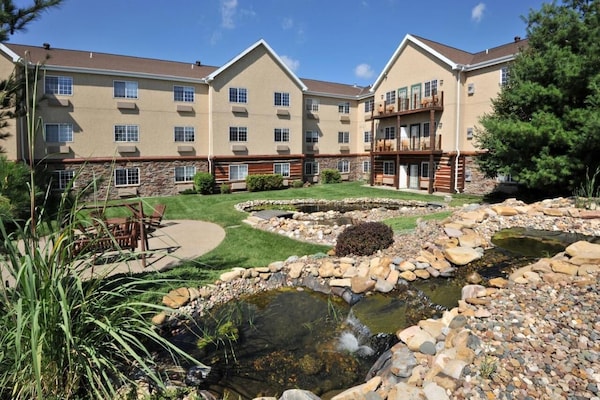 Rustic Charm Meets Modern Comfort Near Pony Express Museum - Saint Joseph, MO