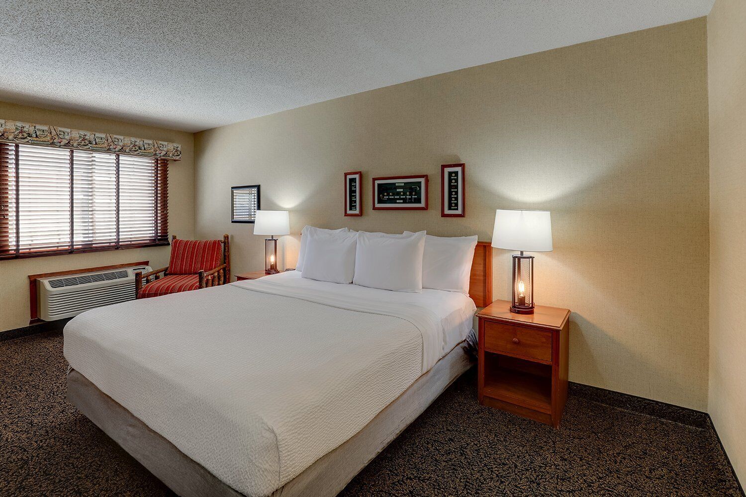 Next Mississippi River, Deluxe King Suite, Stoney Creek Quad Cities - Galena, IL