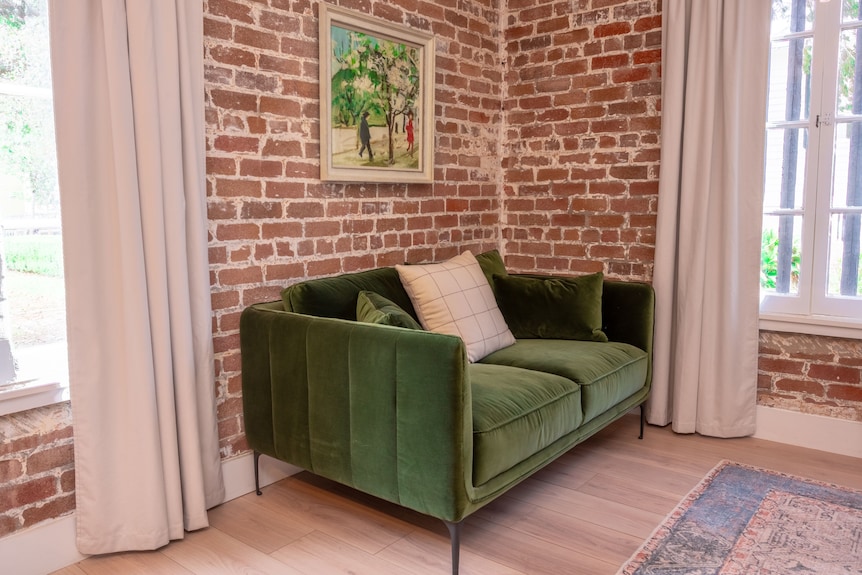 Natchez Charm | 1/1 | Full Kitchen, King Bed, 2 Blocks From Mississippi River - Natchez, MS