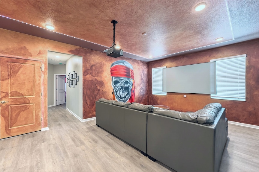 Huge Family Home! Sleeps 26! - Kissimmee