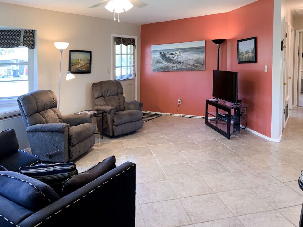 Oak Haven Getaway - Charming 2br Home In `Old Rockport` - Bayside, TX